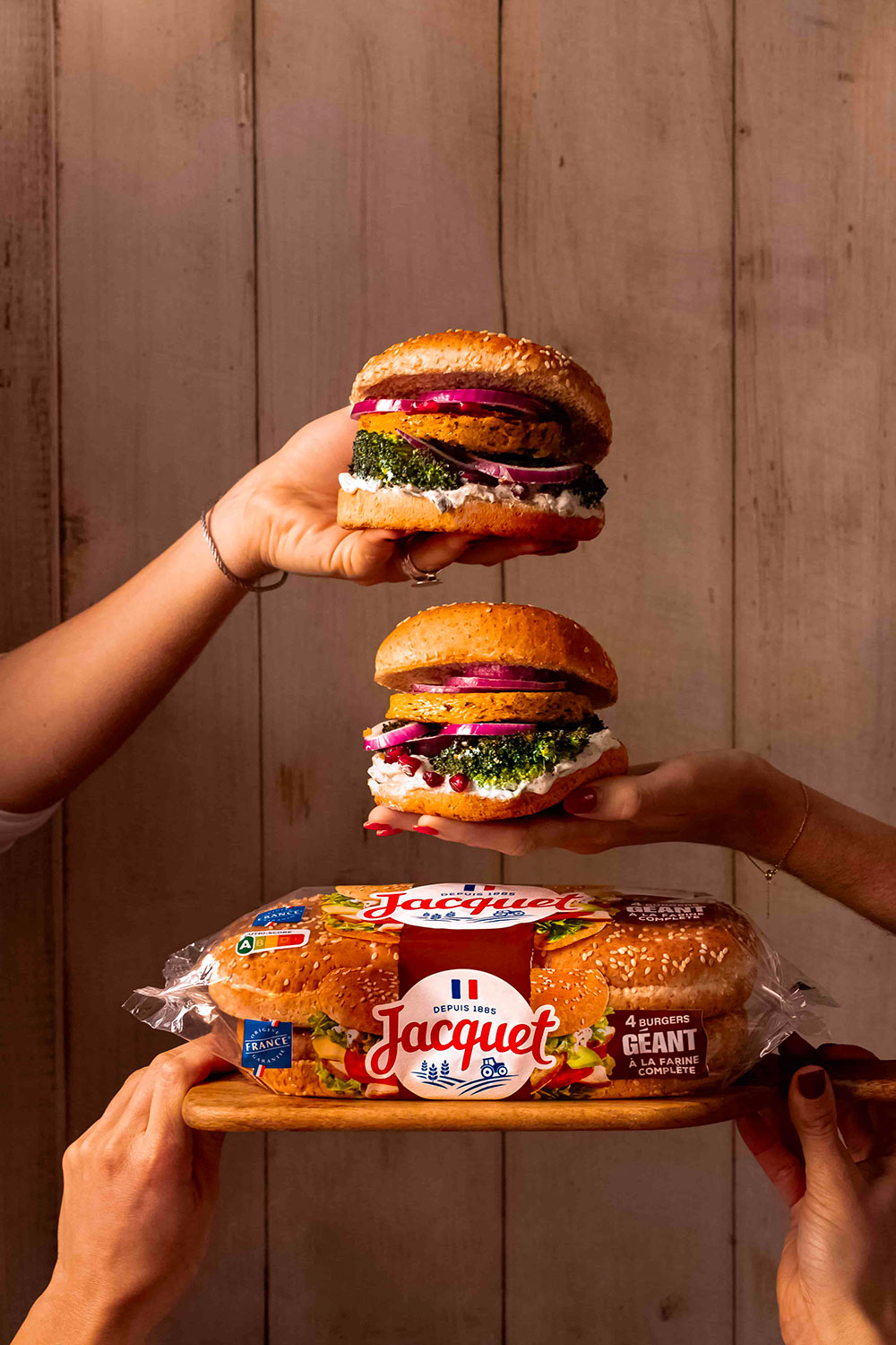 Comment manger un burger ? | Conseils et astuces
