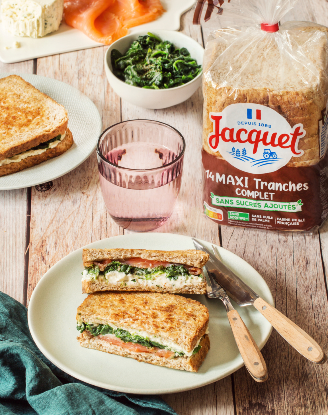 Croque-monsieur au saumon fumé, épinard et fromage frais - Pains Jacquet